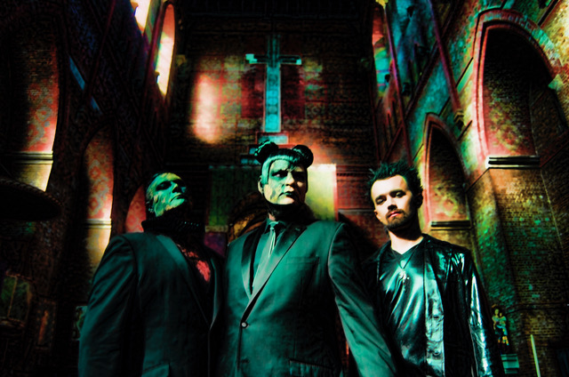 Massive Ego (UK) – SYNTHETIC ORANGE